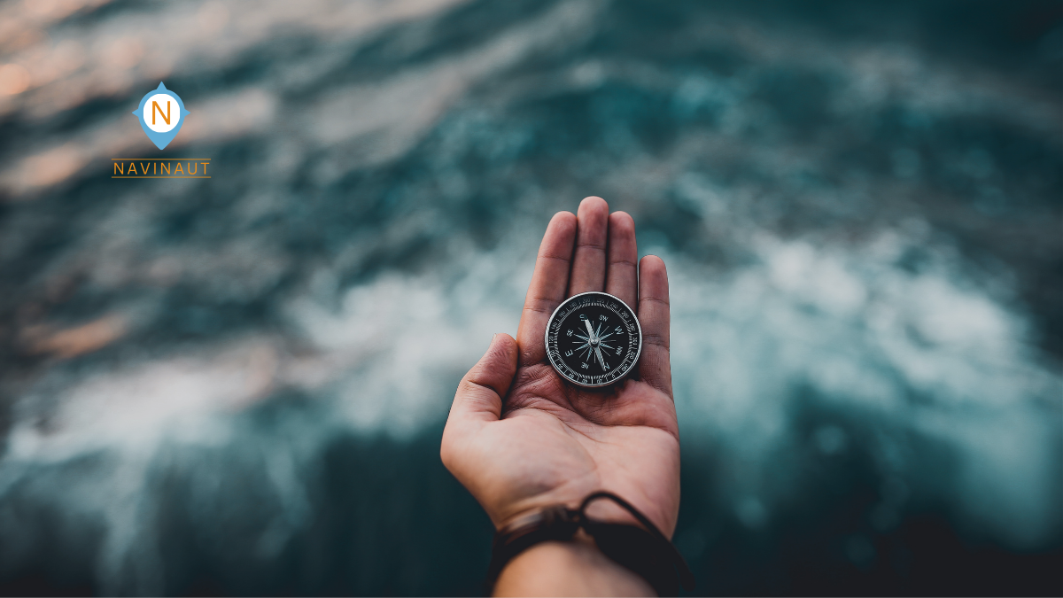 Geheimnisse der Kompass-Missweisung: Navigieren mit Präzision